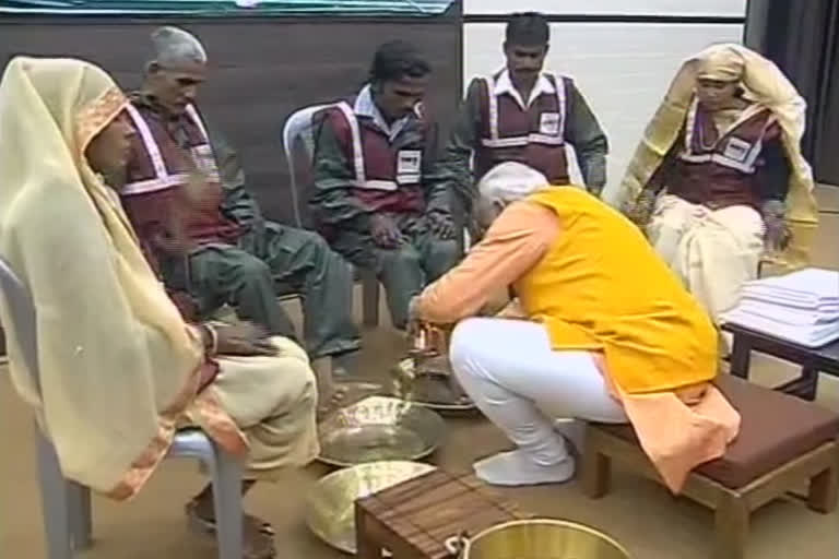WATCH: PM Modi washes feet of sanitation workers in UP
