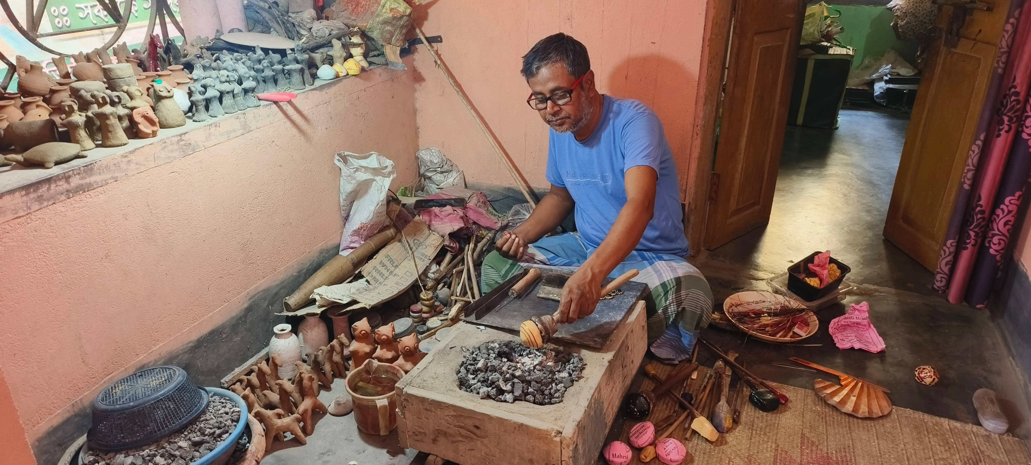 West Bengal's Ancient Gala Art Doyen Yusuf Ali Seeks Govt Aid To Revive ...