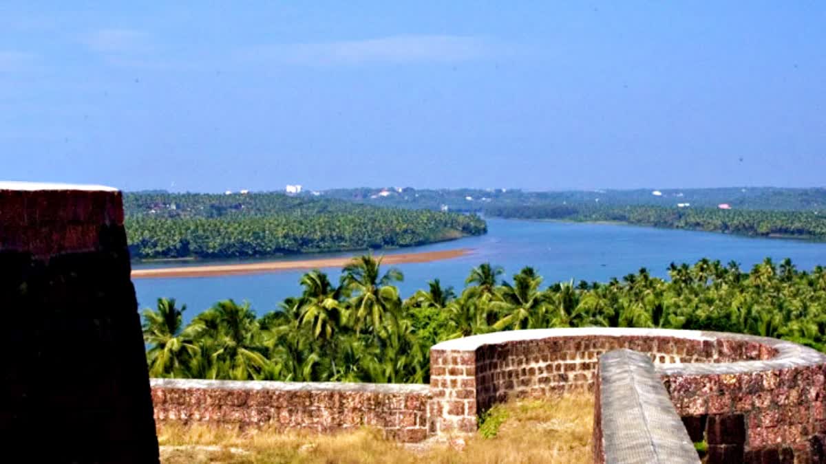 Kasaragod Fort For Rent | രാജസ്ഥാൻ മോഡൽ കേരളത്തിലും ; ചരിത്രമുറങ്ങുന്ന ...