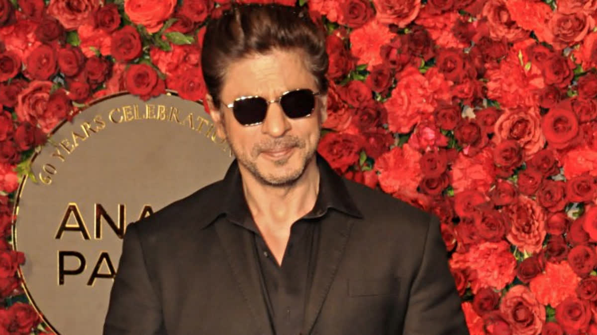 Met Gala 2025: Shah Rukh Khan Arrives In NYC Ahead Of Red Carpet Debut ...