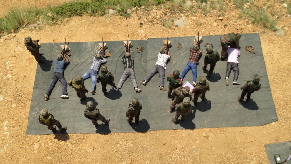 Army Trains 100 Village Defence Guards In Jammu Kashmir