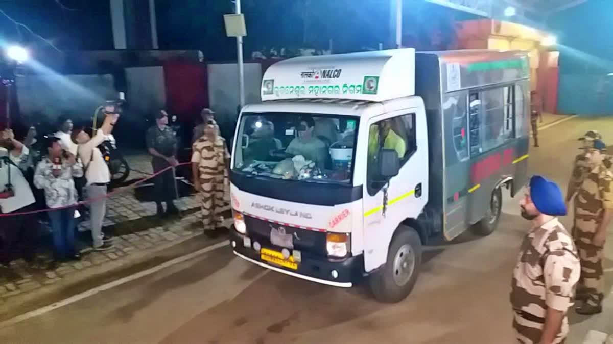 Puri Burn Victim's Body Brought To Odisha From Delhi, Funeral Prayers ...