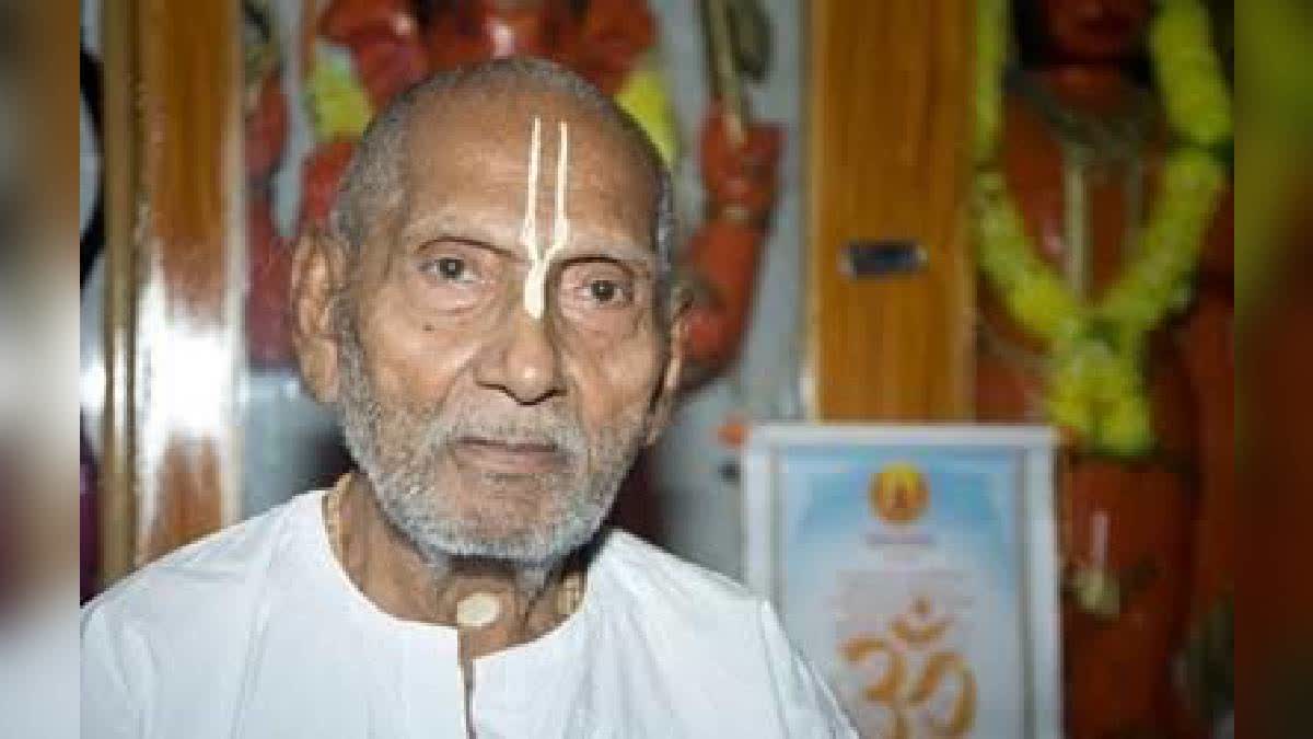 Last Rites Of Baba Shivanand, Padma Shri Awardee, To Be Held With Full ...