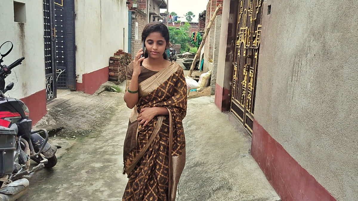 Young Bihar Mukhiya Carves Her Own Way From Panchayat To Red Fort, To ...