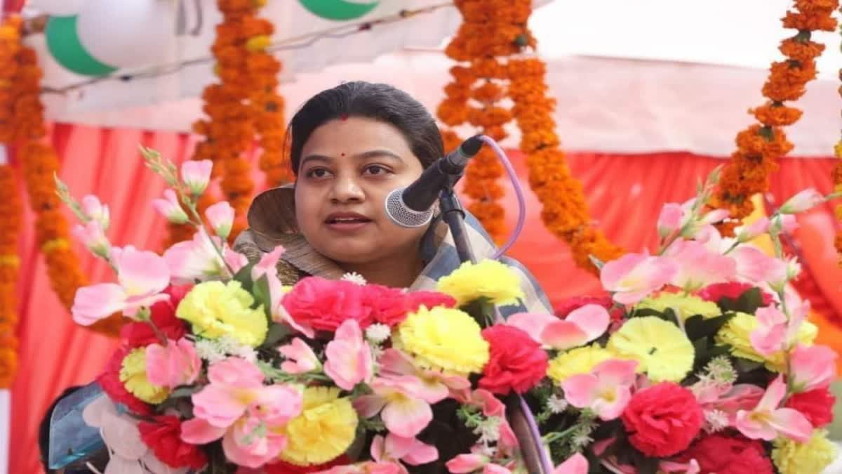 युवा महिला आदिवासी नेता बनकर उभरीं हिमाद्री सिंह, मिल सकती है सरकार में बड़ी जिम्मेदारी ...