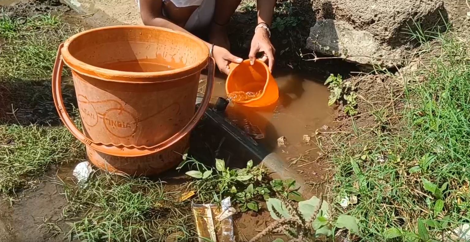ପାଣି ପାଇଁ ଦହଗଞ୍ଜ, ଅପରିଷ୍କାର ପରିବେଶରୁ ସଂଗ୍ରହ ହେଉଛି ପାନୀୟଜଳ