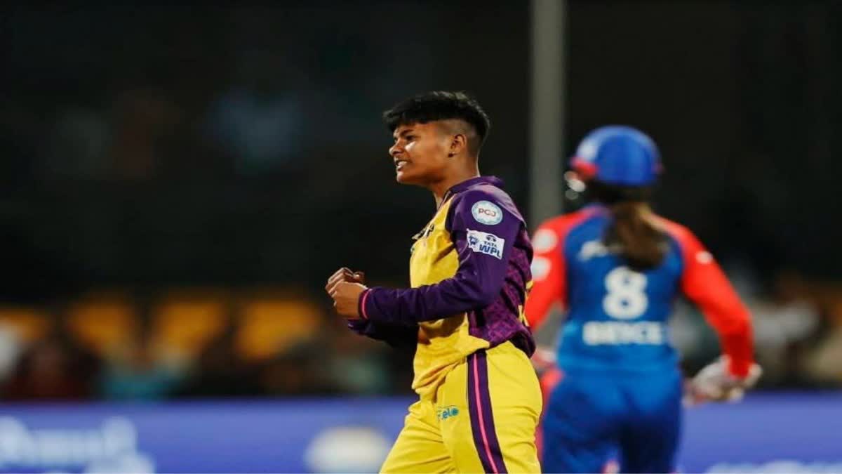 छतरपुर की छोरी का जलवा, भारतीय महिला क्रिकेट टीम में करेगी चौकों-छक्कों ...