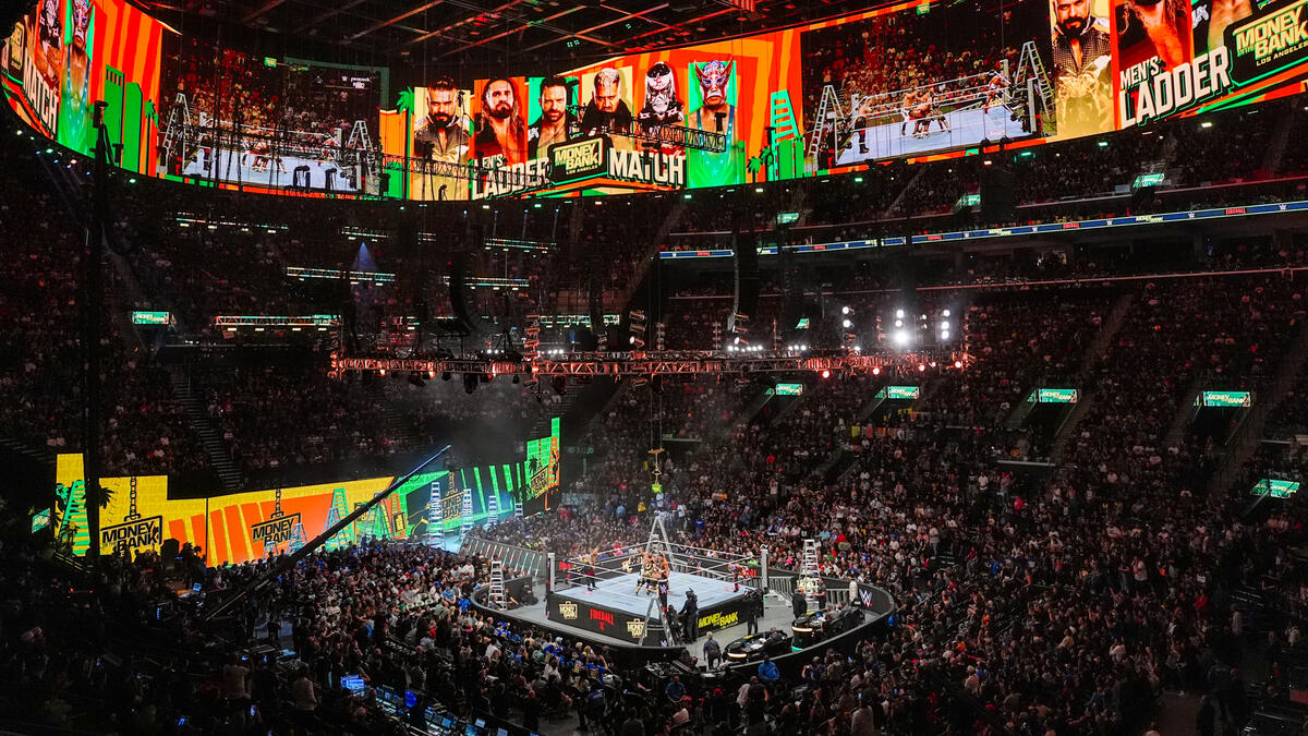 WWE MITB मध्ये जॉन सीनाचा पराभव, सेठ रोलिन्सनं जिंकली 'मनी इन द बँक'; R ...
