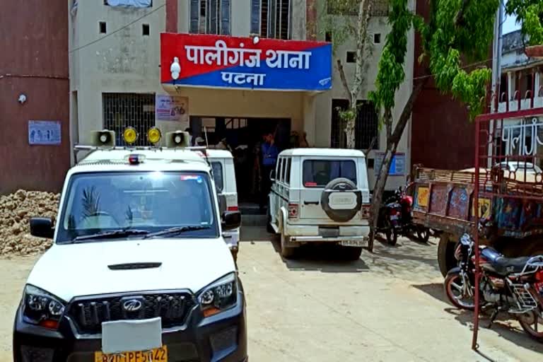 Patna Crime: बेटी का शव फेंककर भाग रही मां को ग्रामीणों ने पकड़ा, आपसी ...