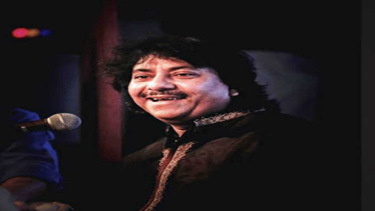 People pay last respects to music maestro Ustad Rashid Khan