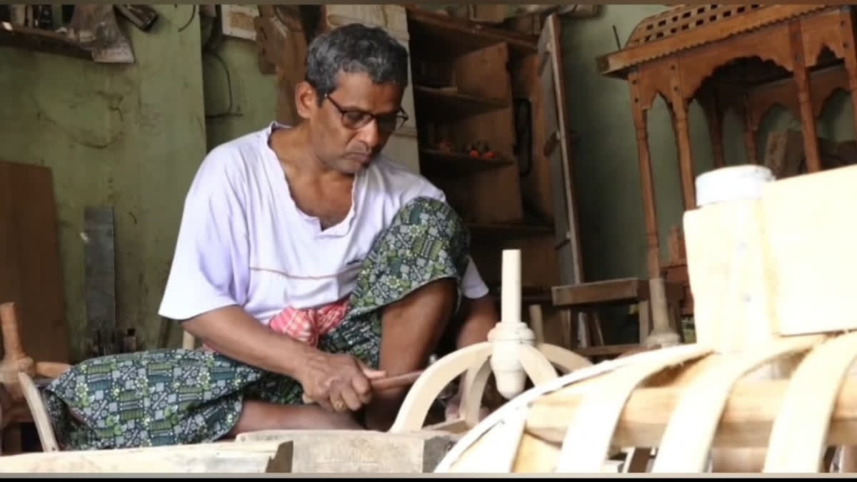 Holi & Dola Parba Special: Siblings From Odisha Craft Lord Krishna’s ...