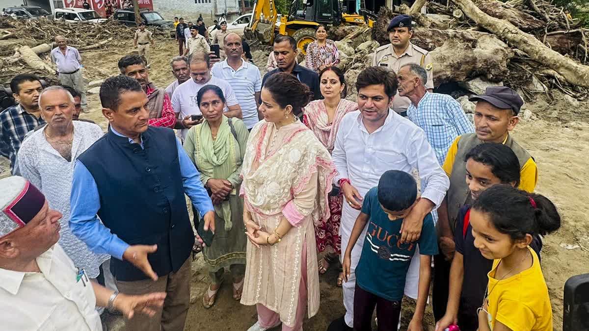 Queenie1601's porn saw there was a young woman in the area