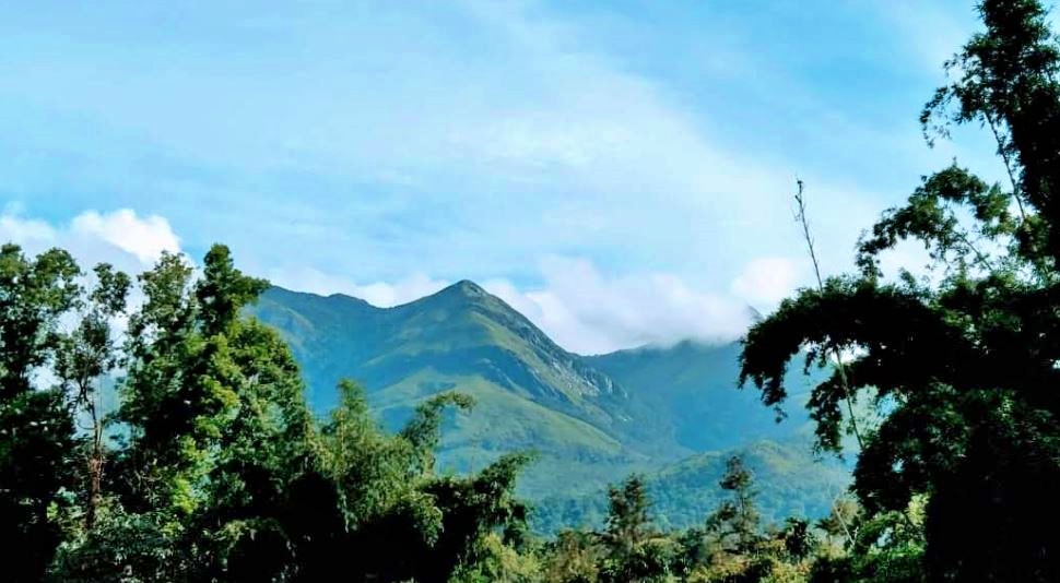 ഉരുകുന്ന ചൂടില്‍ നിന്നും മഞ്ഞിന്‍റെ കുളിരിലലിയാം; ചേക്കേറാം മനോഹാരിതയും ...