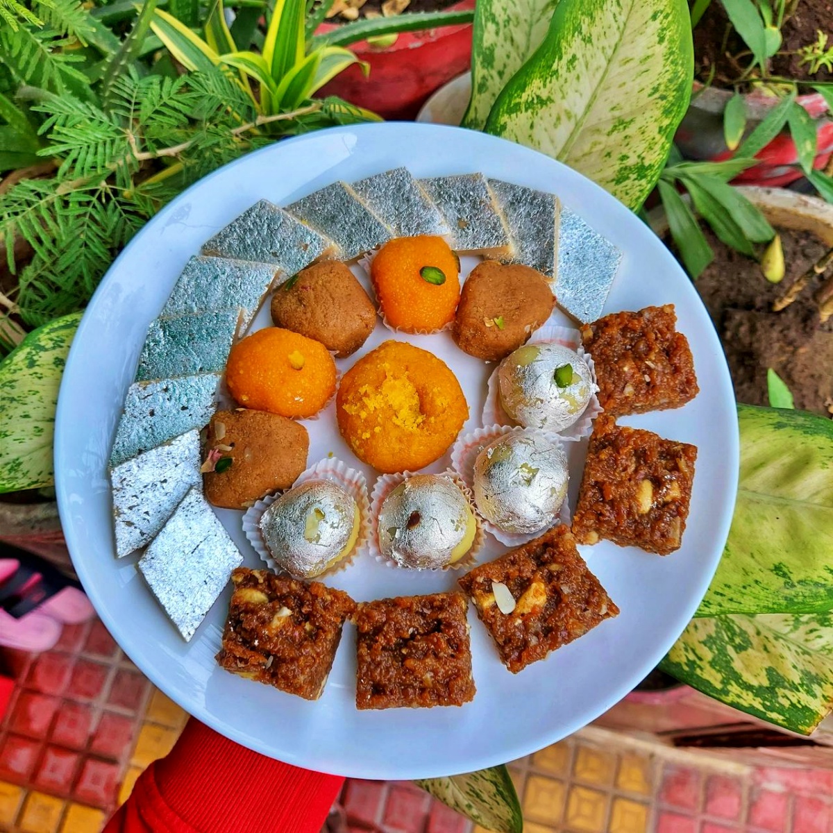 How to Spot Harmful Adulterants in Holi Dishes and Keep Your ...