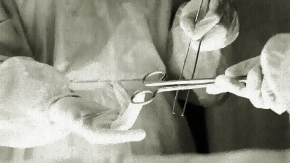 First of its Kind Microvascular 'Foot to Hand' Transplant Surgery ...