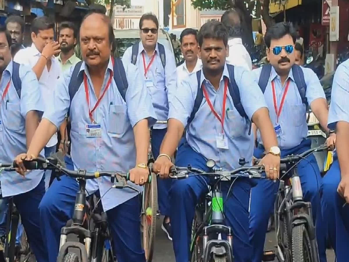 DMK MLAs arrive in Puducherry Assembly on bicyles wearing school ...