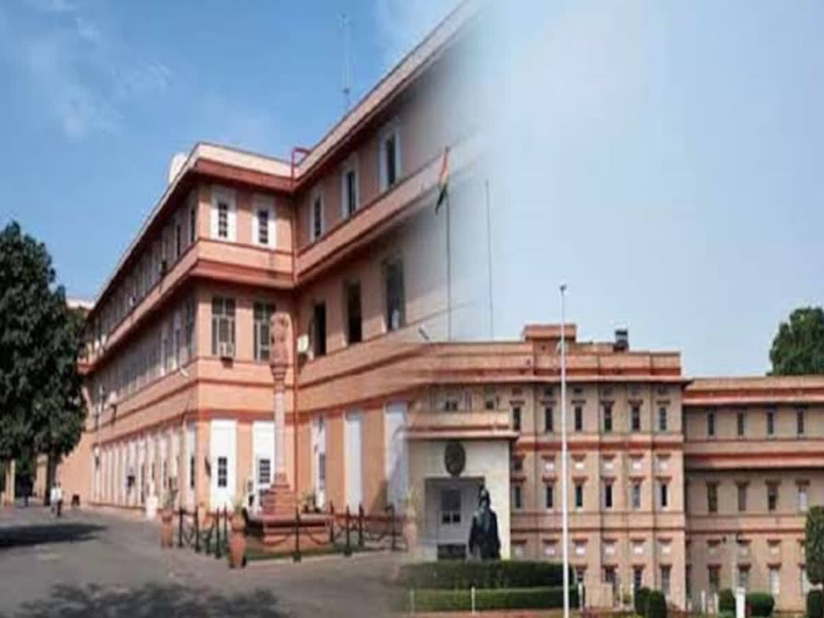 IPS transfer List: गहलोत सरकार ने किए 75 आईपीएस के तबादले, 19 जिलों के ...