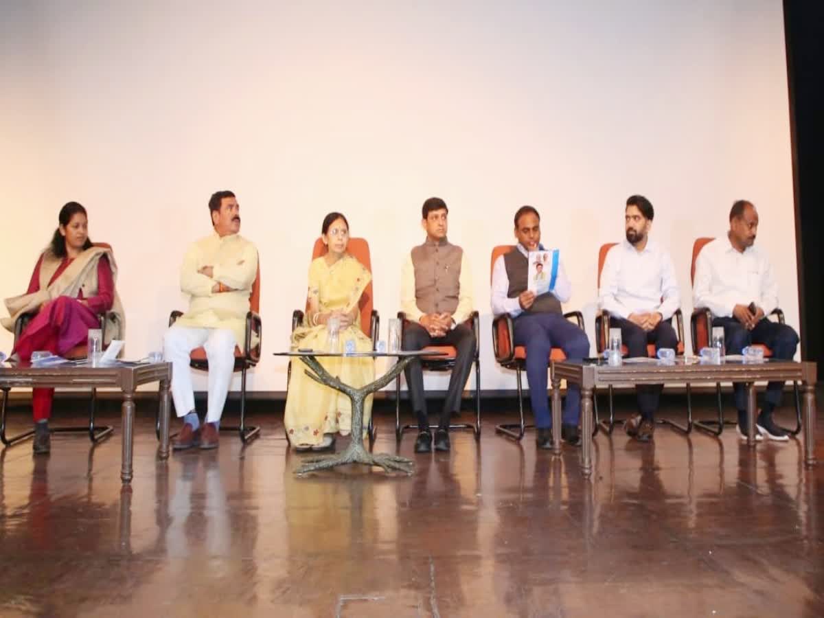 Indore: इंटर्नशिप विथ मेयर अभियान, स्टूडेंट्स को मिलेगा नगर निगम में ...