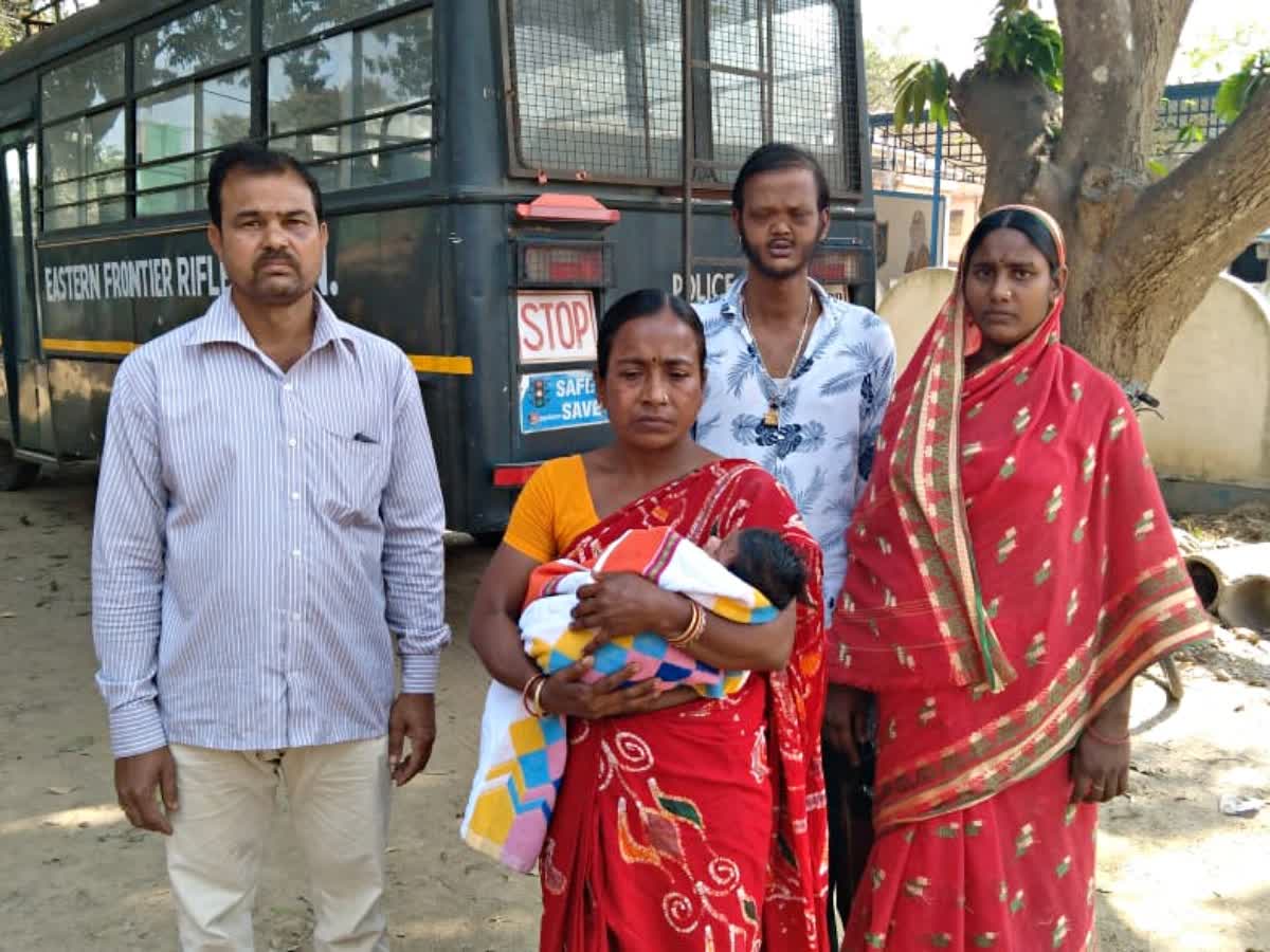 Newborn Injured in Nadia: চিকিৎসকের বিরুদ্ধে টেনে হিঁচড়ে নরম্যাল ...