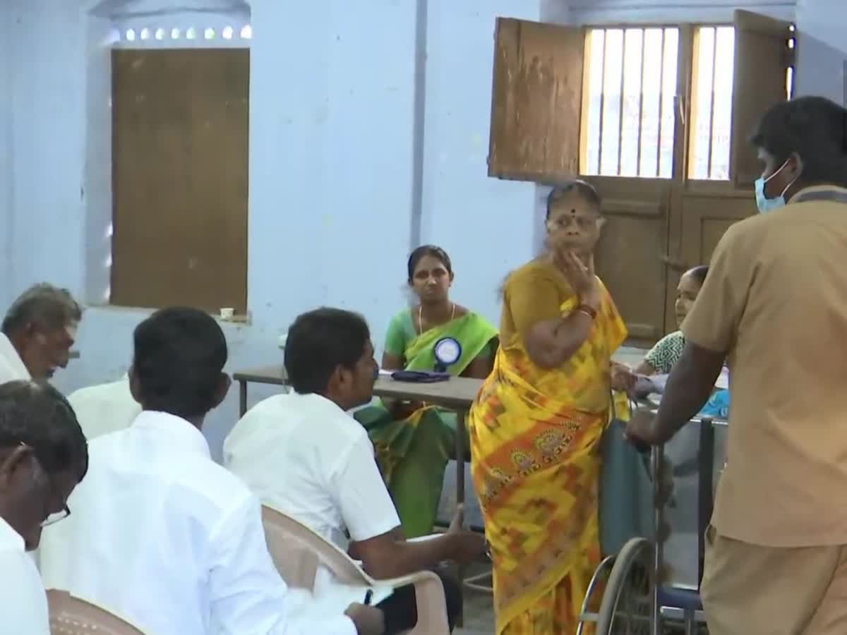 Erode East Assembly bypoll : 44.58 polling till 1 pm, polling-begins-in ...