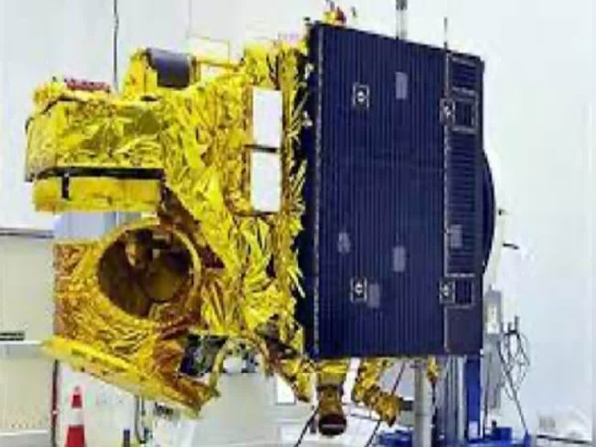ISRO successfully de-orbits Megha Trophiques satellite, isro ...