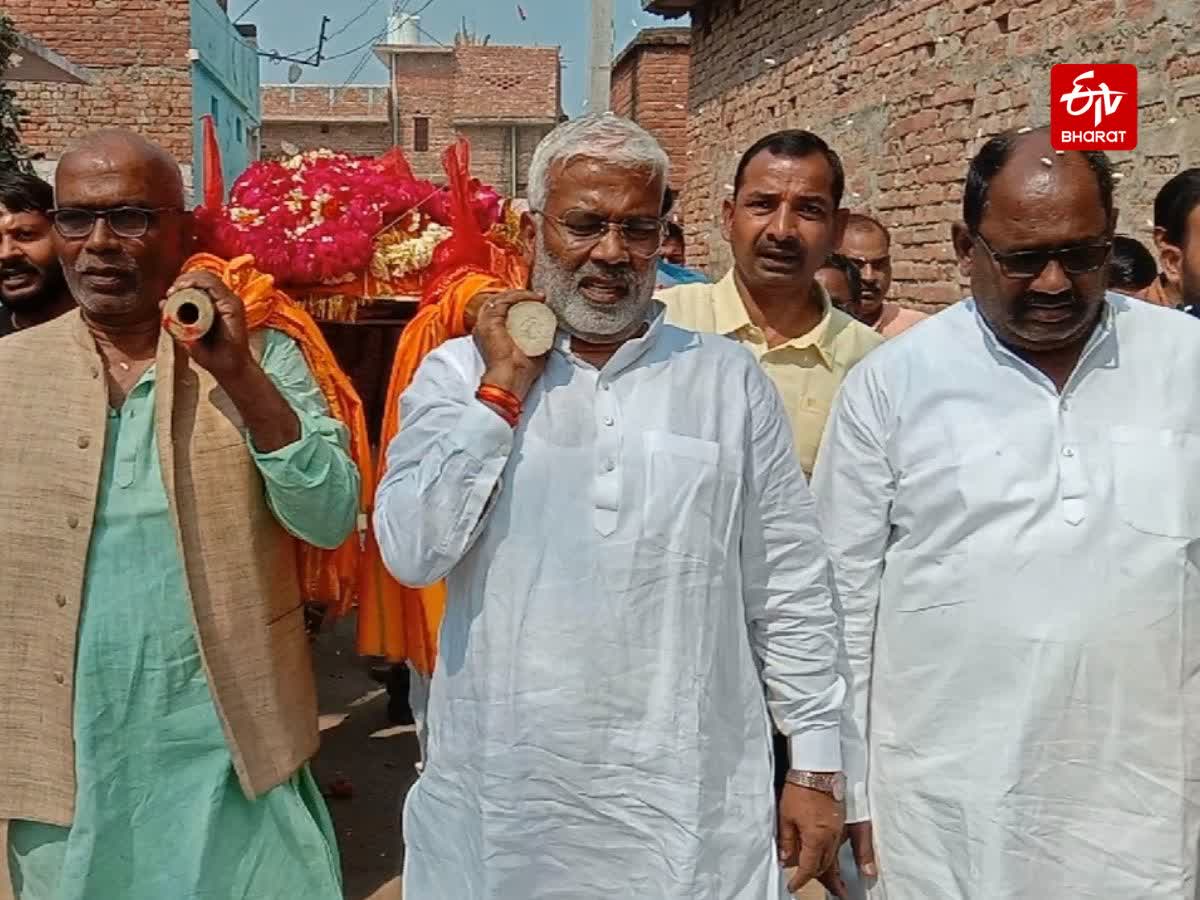 Swatantra Dev Singh की मां का निधन, मणिकर्णिका महाश्मशान घाट पर बड़े ...