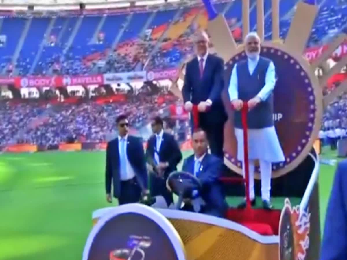 PM Modi and Aus PM Road Show : પીએમ મોદીએ ઓસ્ટ્રેલિયાના વડાપ્રધાન સાથે ...