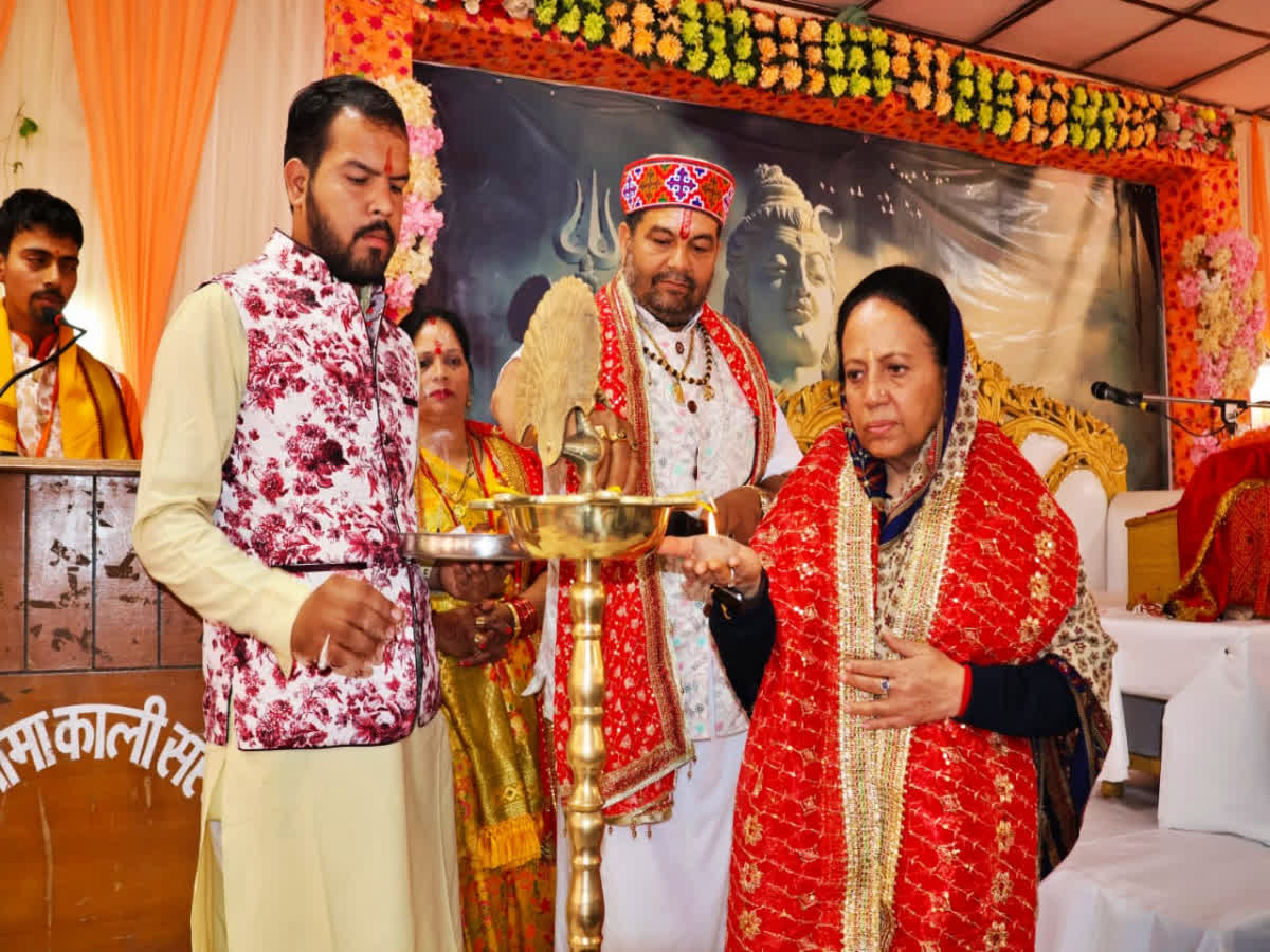 प्रतिभा सिंह ने मंडी के भीमाकाली मंदिर में नवाया शीश, कोटि रुद्र ...