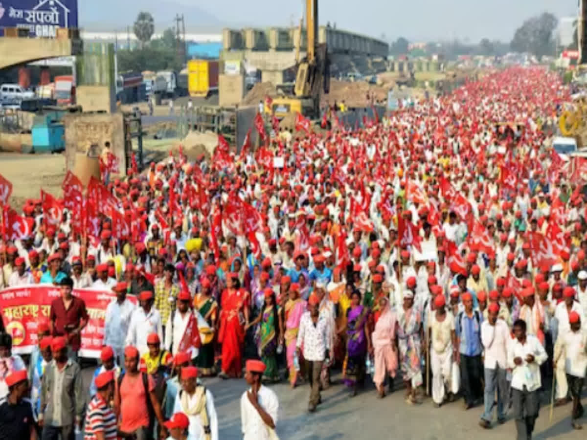 Farmers and workers begin Nashik-to-Mumbai foot march led by CPI(M ...