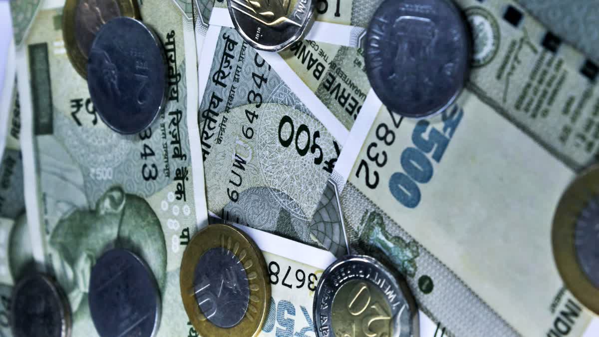 Rupee Falls 1 Paisa To All-time Low Of 84.40 Against US Dollar In Early ...