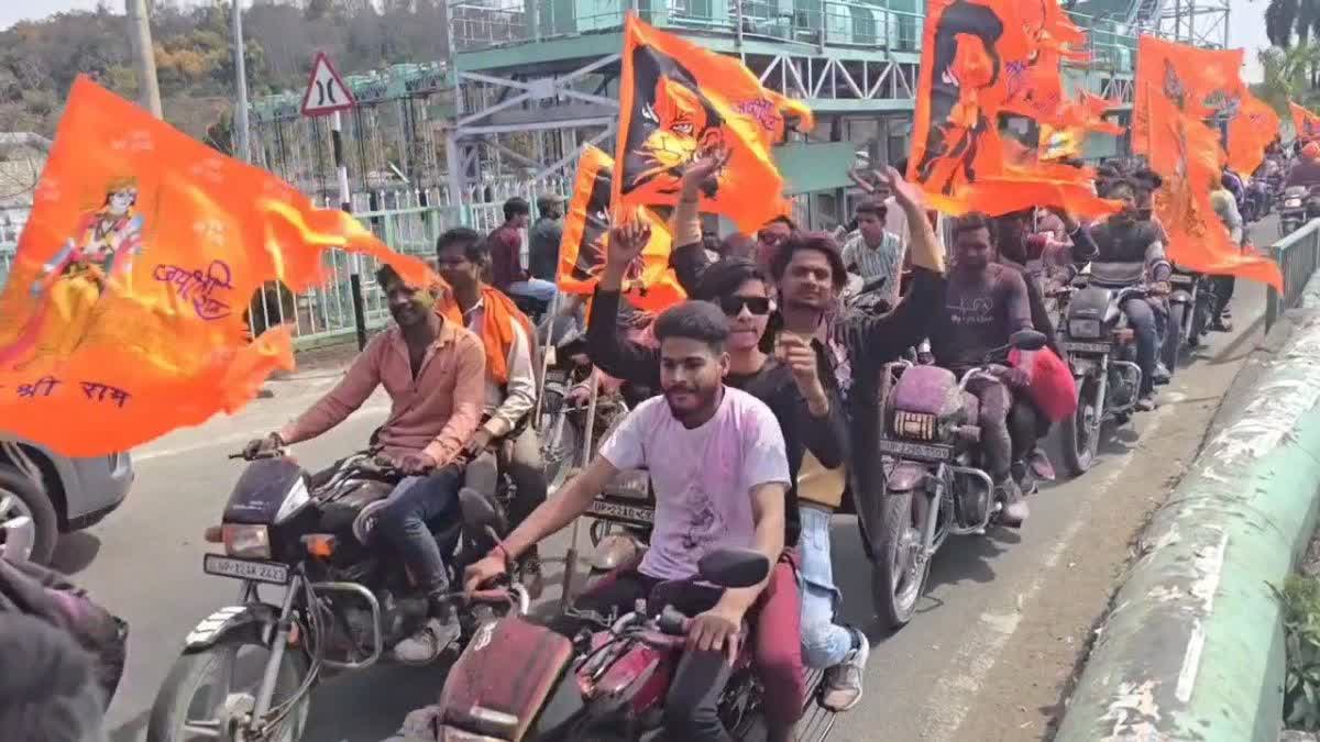 गर्जिया माता मंदिर में उमड़ा श्रद्धालुओं का हुजूम, 100 से ज्यादा बाइकों ...