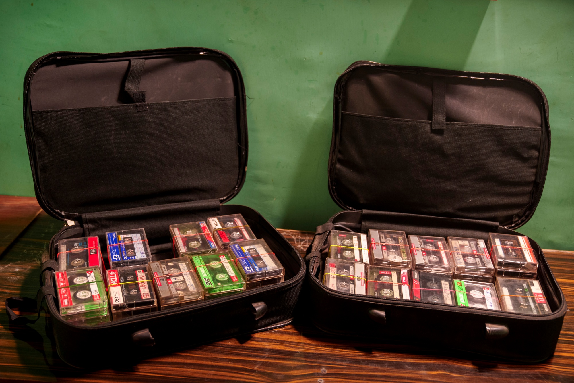 In Photos: Kashmir Sufi Music Lovers Are Sticking With Audio Cassette ...