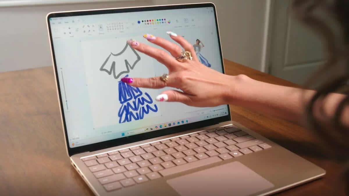 Microsoft Locks Useful Paint And Notepad Features Behind A Paywall