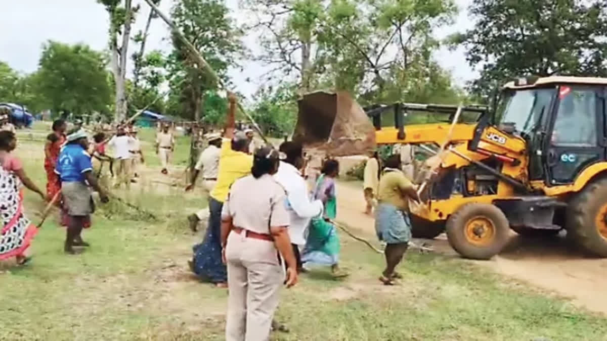 Tension In Mulugu: Tribals Clash With Forest Officials Over Hut Demolition