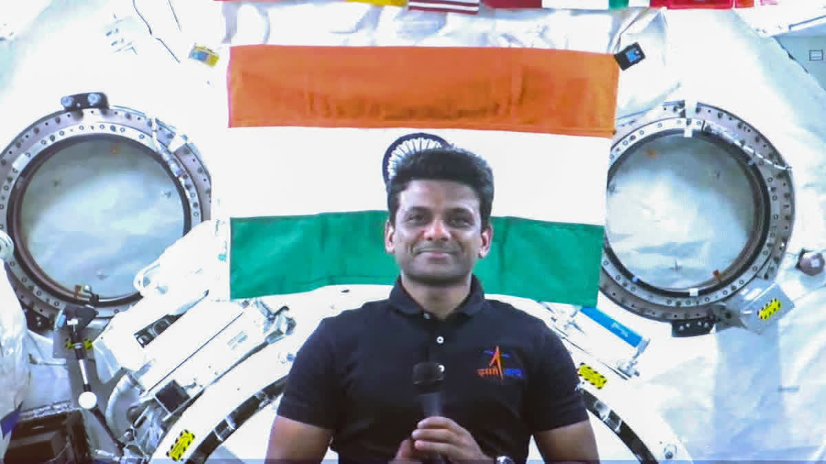 Astronaut Shubhanshu Shukla Meets PM Modi, Presents Patch Of Axiom-4 ...