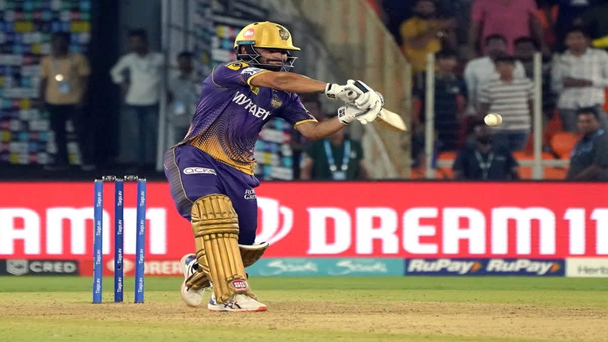 WATCH: Rinku Singh and KKR Coach Shake their legs on 'Ole Ole' tunes ...