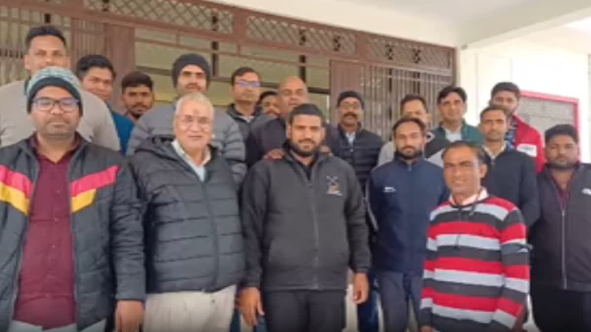 नए जिलों के अनुसार मंत्रालयिक कर्मचारियों के नए पदों का सृजन करने की ...