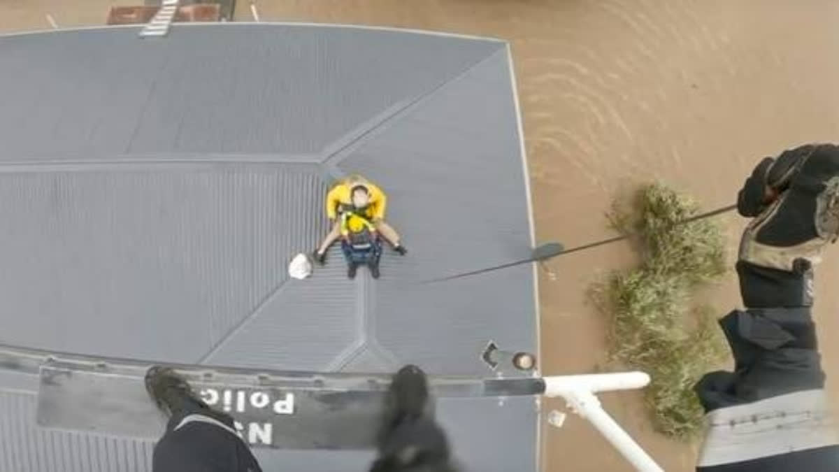 Massive Floods Strand Over 50,000 In Eastern Australia