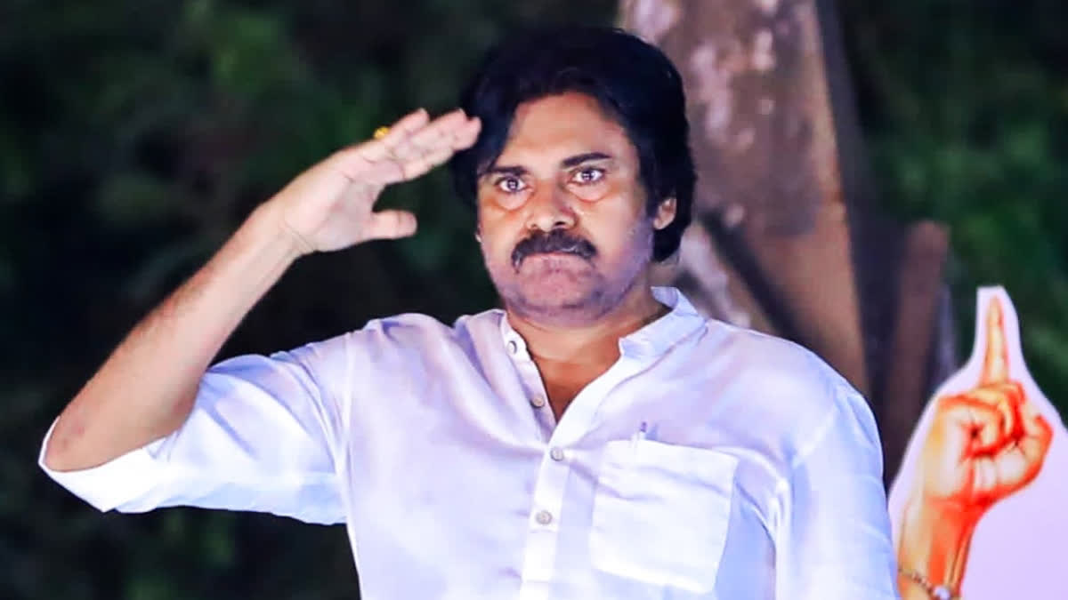 Pawan Kalyan Returns to Hyderabad Amid Heavy Security; His Gesture ...