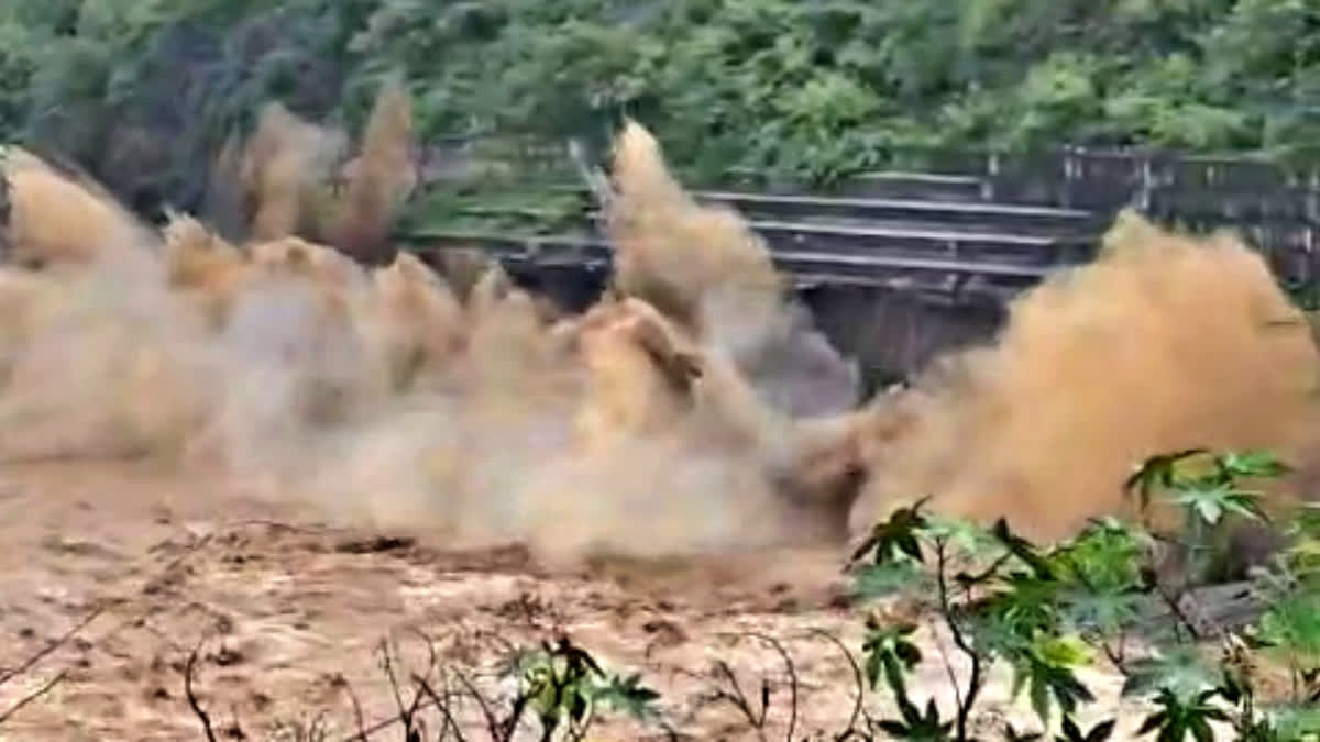 Malwa Express Narrowly Escapes Disaster As Retaining Wall Of Chakki ...