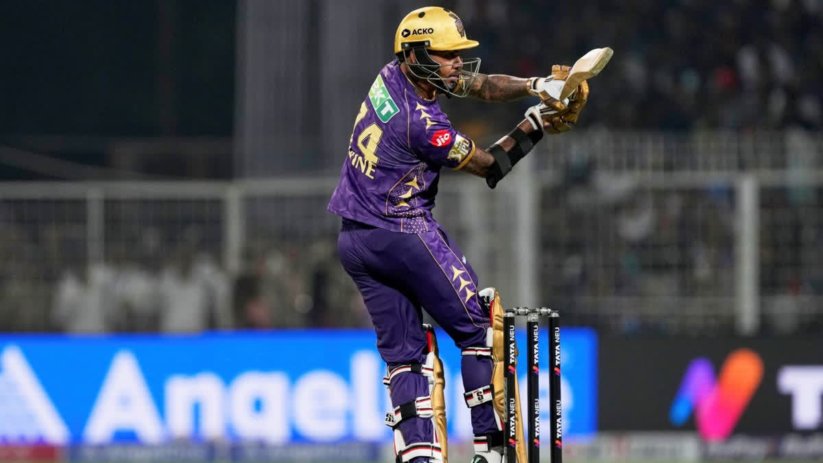 IPL 2025 RCB vs KKR: Sunil Narine Survives Hit Wicket Scare Despite Hitting Stumps