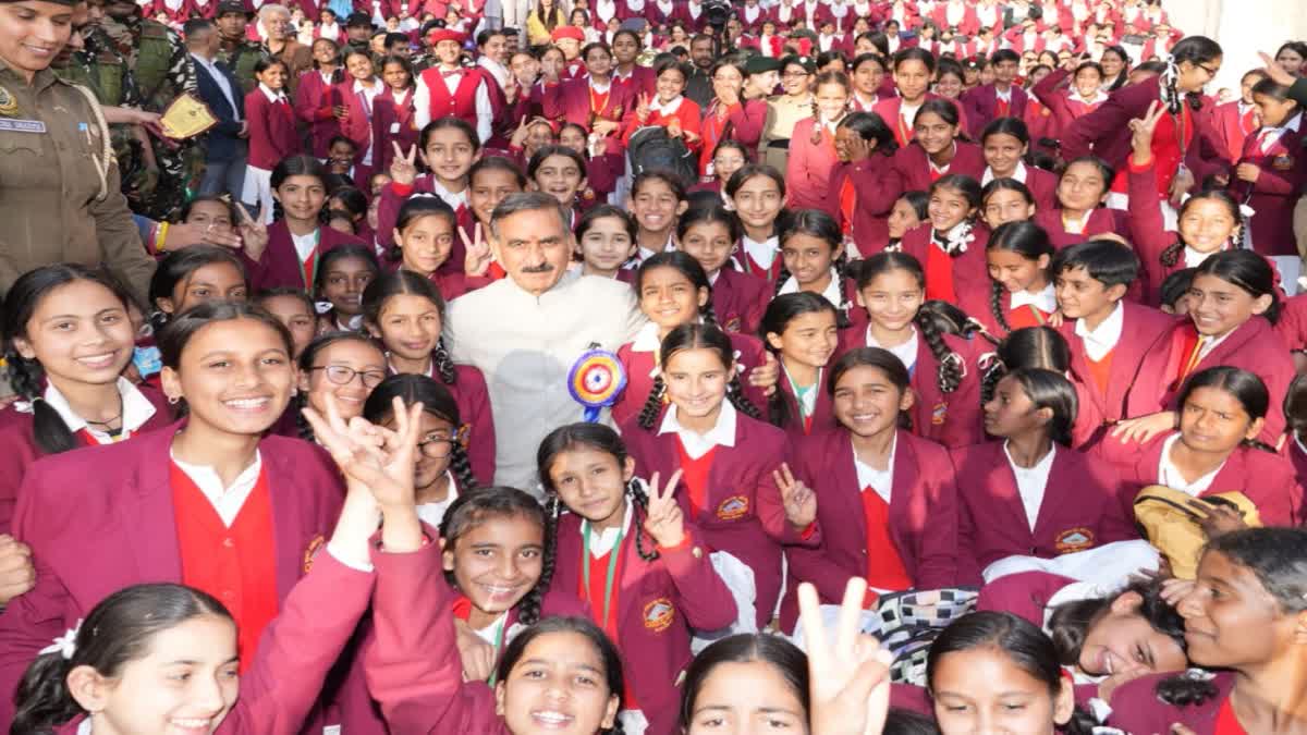 40 साल से जिस ओकओवर को देख रहा था, एक दिन इस जगह जरूर आऊंगा: सीएम ...