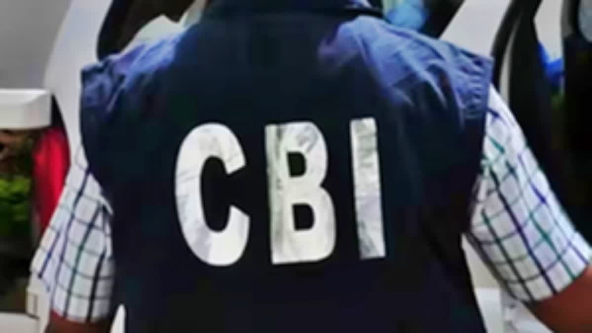 CBI ने आरपीएफ ASI और रेलवे तकनीशियन को रिश्वत लेते किया गिरफ्तार, ये है पूरा मामला