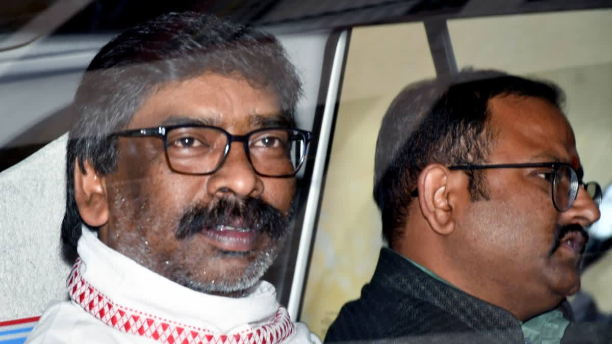 Ex-Jharkhand CM Hemant Soren Moves SC, Says HC Not Pronouncing Verdict on His Plea against Arrest