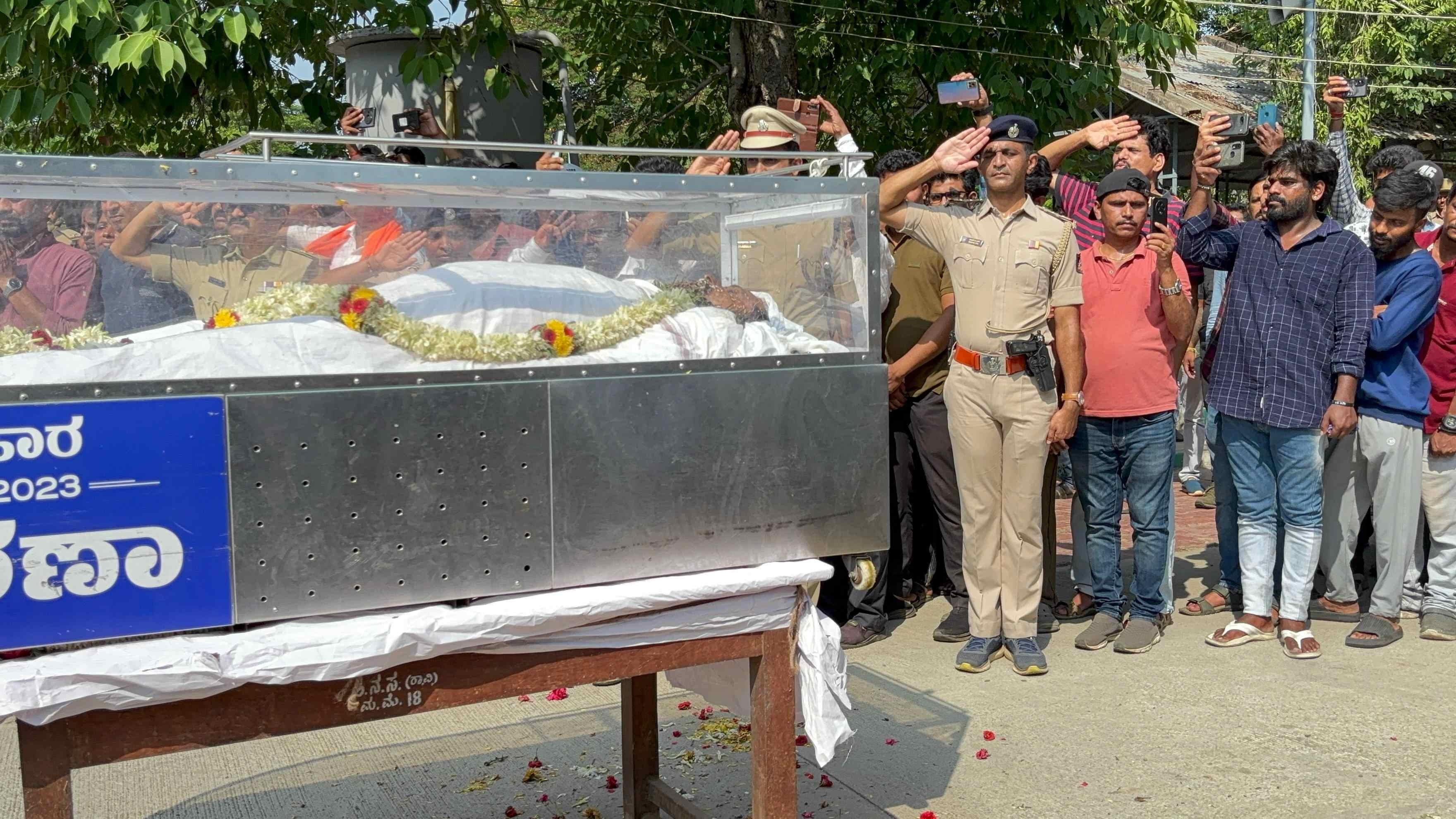 ಶಿವಮೊಗ್ಗ: ಉಗ್ರರ ಗುಂಡಿಗೆ ಪ್ರಾಣತೆತ್ತ ಉದ್ಯಮಿ ಮಂಜುನಾಥ ರಾವ್ ಅಂತ್ಯಕ್ರಿಯೆ