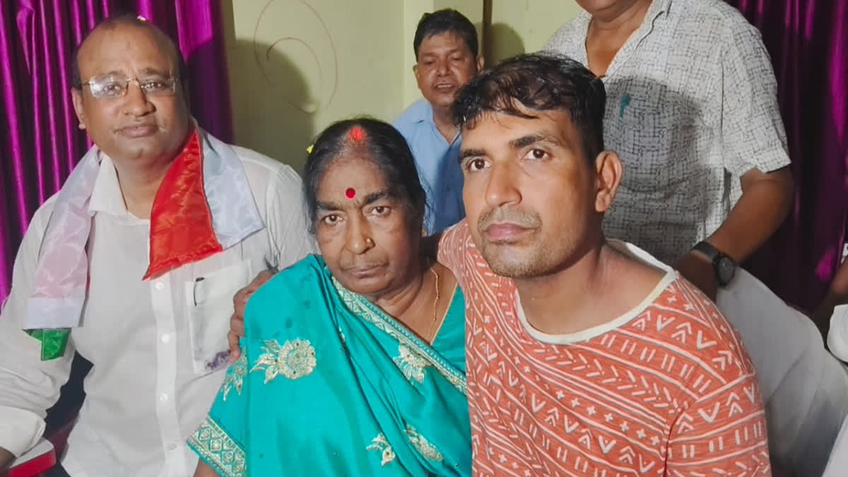 Days In Captivity Later BSF Jawan Purnam Kumar Returns To A Hero’s ...