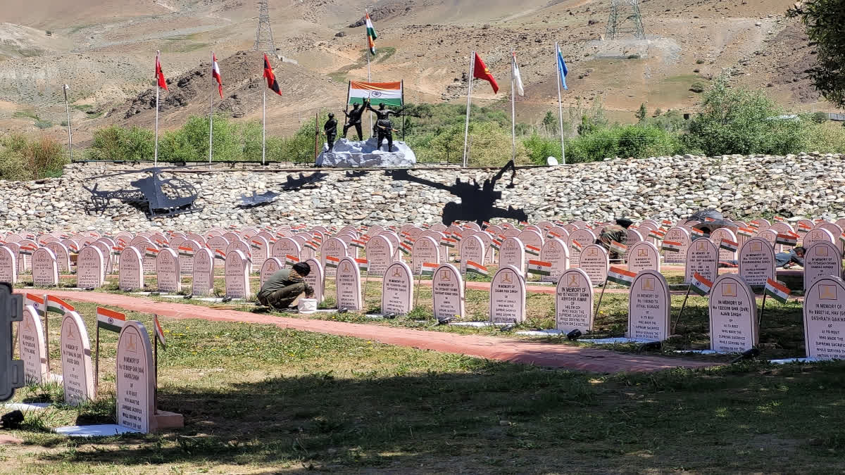 Kargil Vijay Diwas: Authorities Ban Drone Use In Kargil and Drass From ...