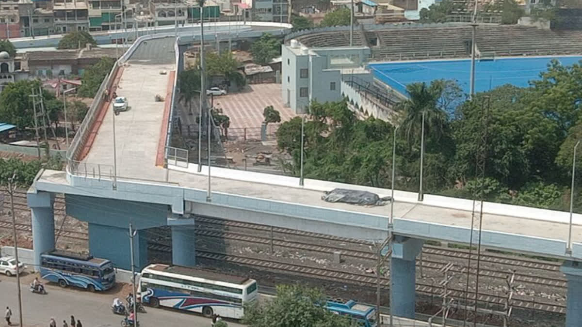 MP 90-Degree Overbridge: Railways Warned Of Design Error Last Year, PWD ...