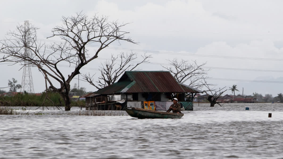 Boats Bring Philippine Flood Victims To Safety As Death Toll Rises