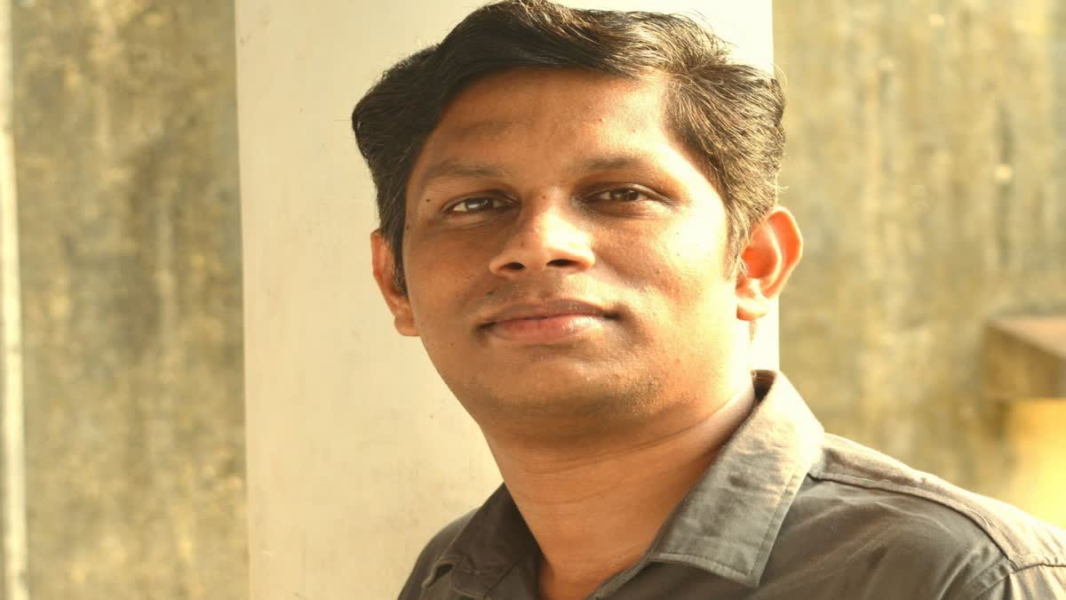 "മരിച്ചെന്ന് ഉറപ്പിച്ചിട്ടും സമരം ചെയ്‌ത ഒരാൾ, മനാഫിന്‍റെ മനസ്സുറപ്പിന് ...